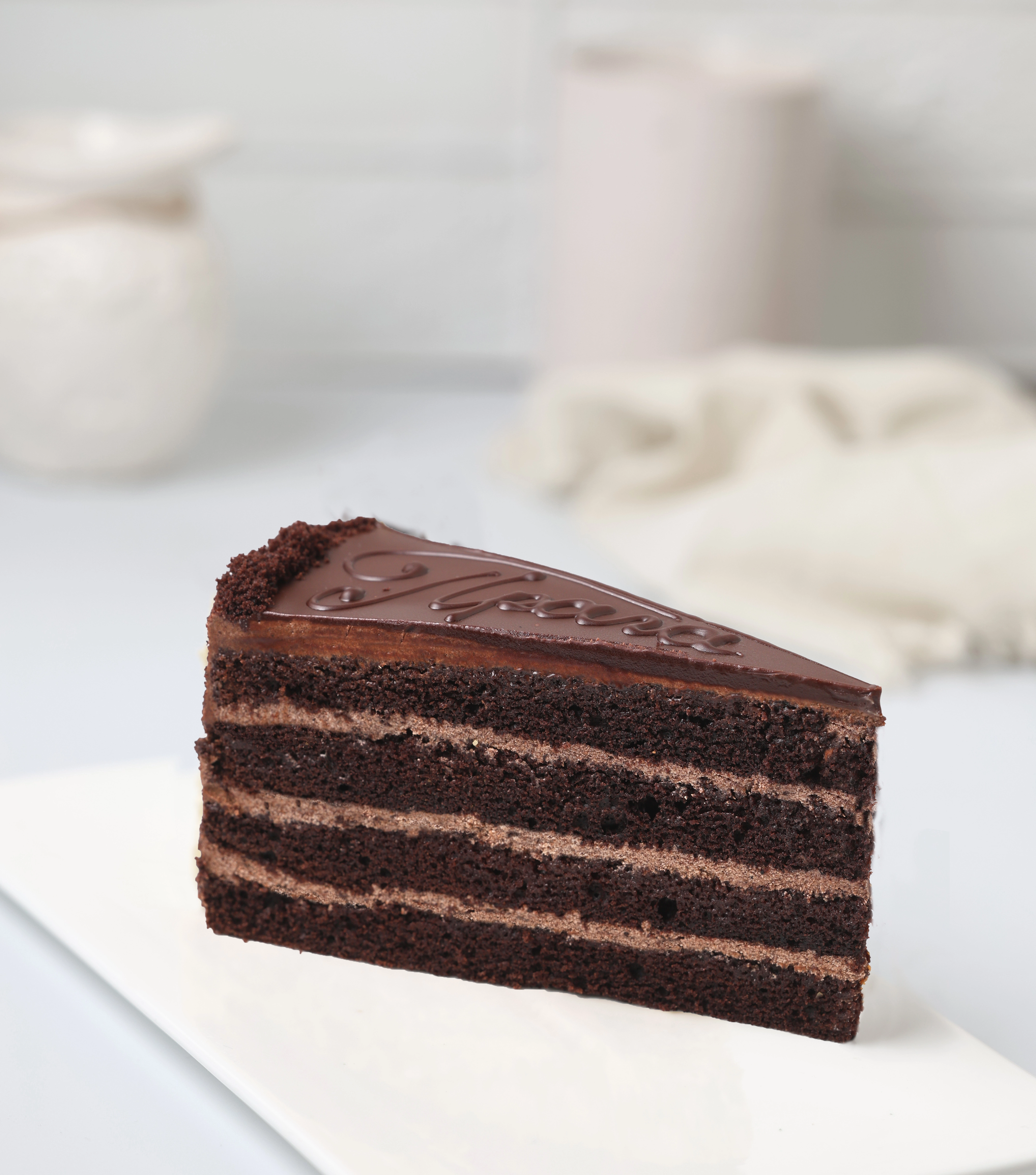 Prague Cake – Classic Chocolate Perfection